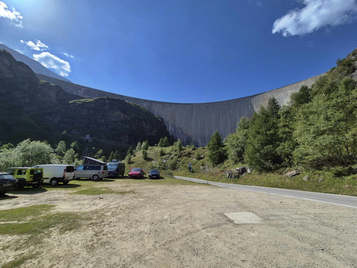 🏗️🚤 Barrage et Lac de Moiry - La Torpille