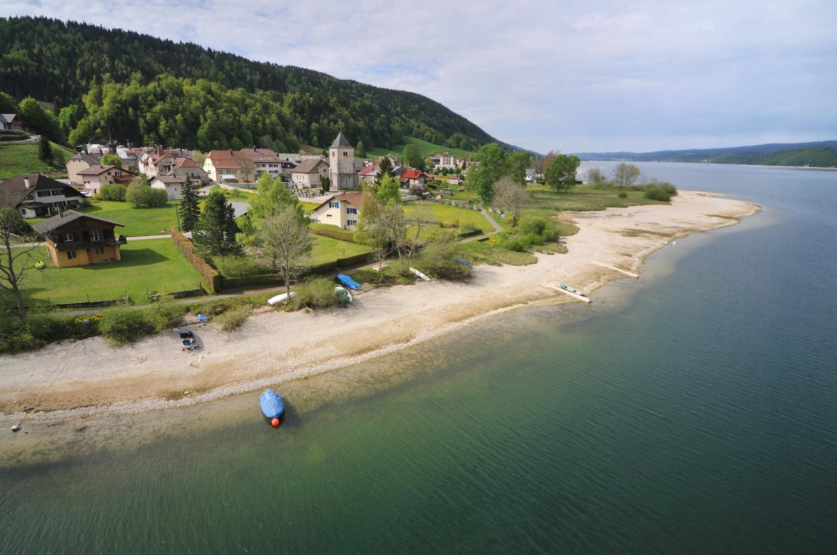 🏖️ Plage des Bioux - L'Abbaye | Lac de Joux | Vallée de Joux | Jura ...