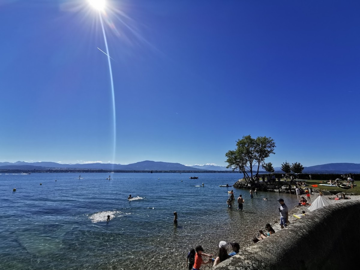 🏖️ Plage des Rocailles - Coppet | Baignade dans le Lac Léman | Région ...